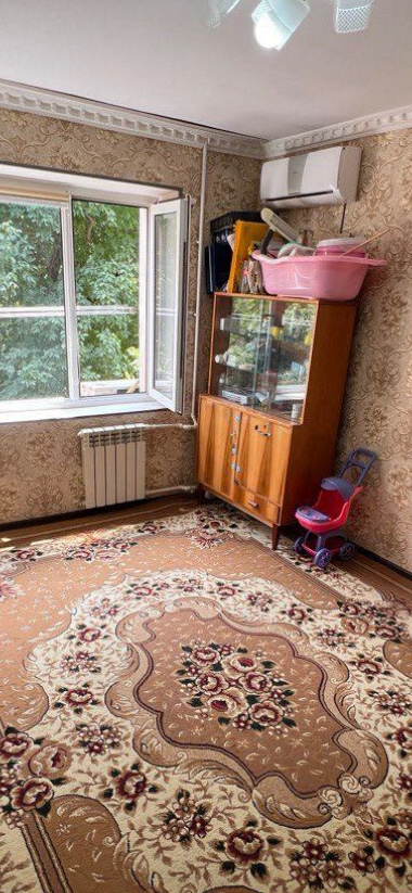 Чиланзар метро Хомза 1 комнатная кирпичка