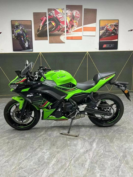 Mototsikl zakazga keladi