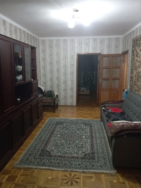 Аренда квартиры 2/5/5 Цум метро Космонавтов.