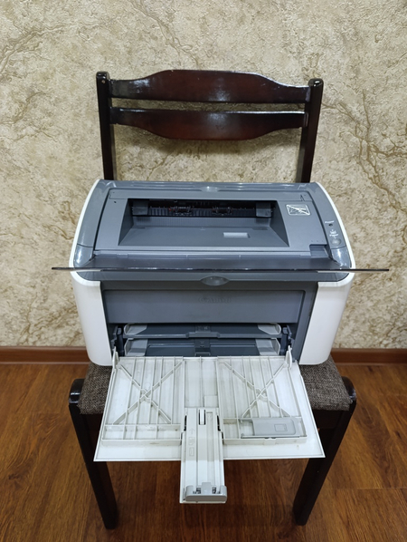 Продаётся принтер Canon LBP 2900