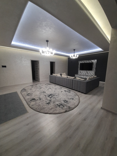 Dacha arendaga beriladi parkentta narhi 150$ hamma sharoitlarga ega.
