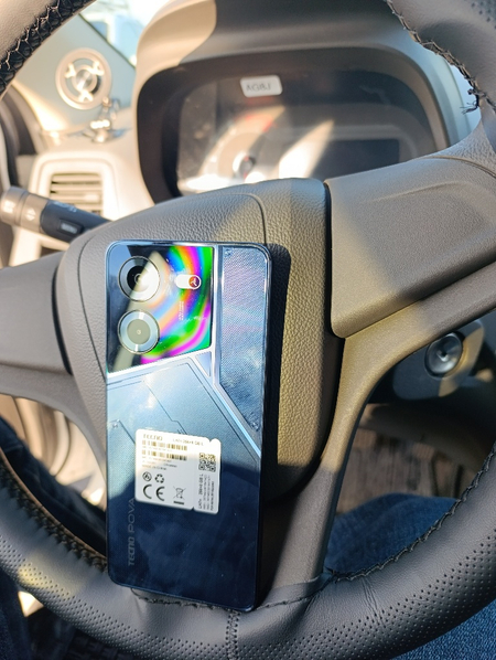 Telefon smartfon Tecno Pova 5 8/256GB holati ideal full komplektatsiya