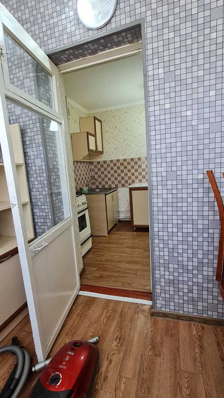 Аренда 1 ком., с лоджией 2 на 3 м., в ТРОИЦКЕ ( Корзинка)