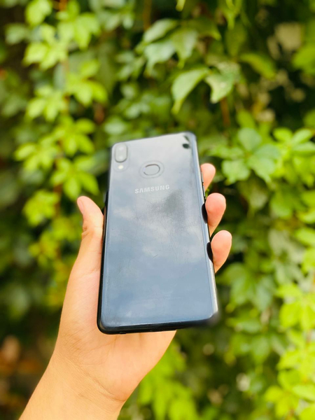 Samsung A10s sotiladi