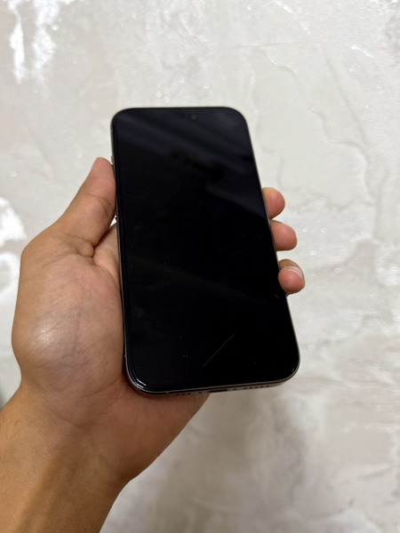 Iphone 15pro titan 2sim kartali 128gb