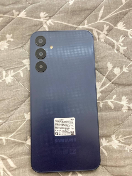 Samsung a25 5g xolati yangi