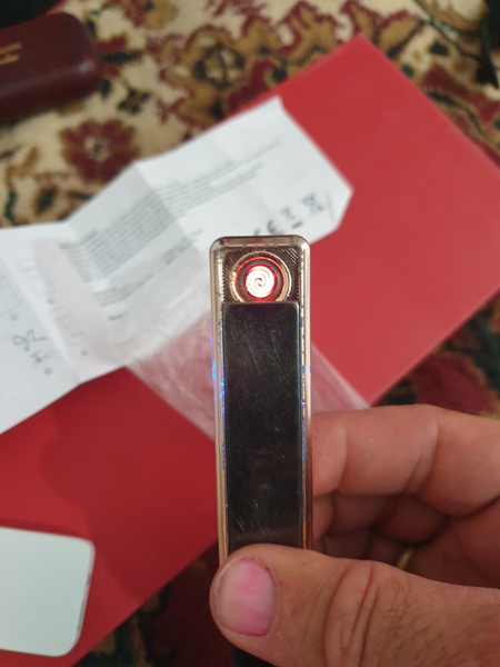зажигалка zajigalkalar sotiladi elektronniy.