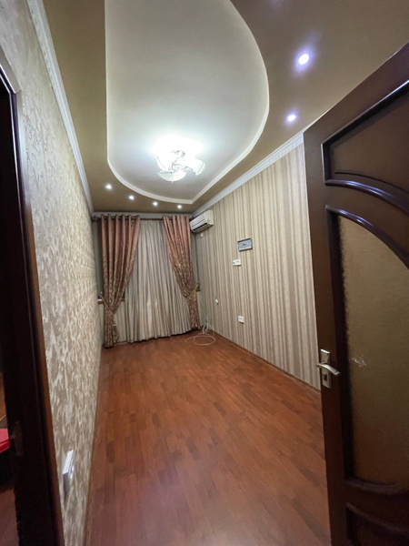 Срочно продается 4 комнатная квартира на Ганге