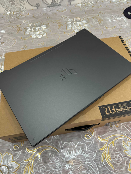 ASUS noutbook model:FX707  srochna sotiladi