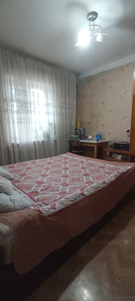 Продаётся квартира, Спутник-4, 2/1/4  балкон 2×6. Торцевая.