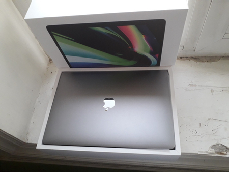 Macbook pro 2020 M1