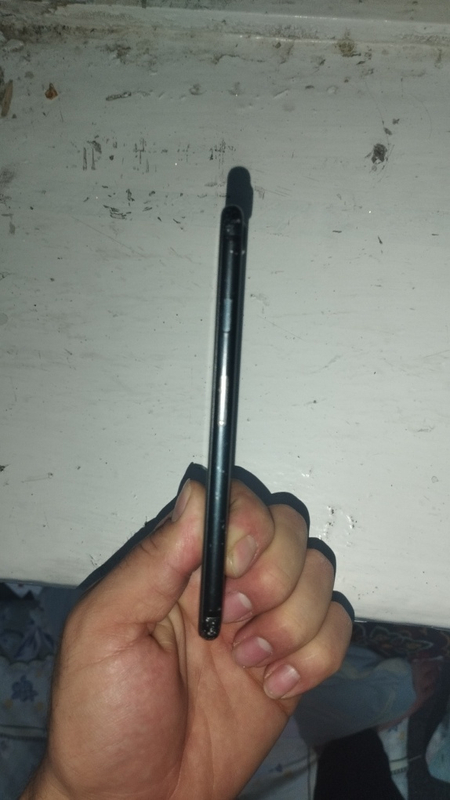 İphone 7.  Hamma joyi ishledi