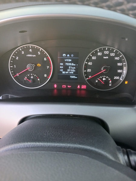 Kia bongo3 сотилади