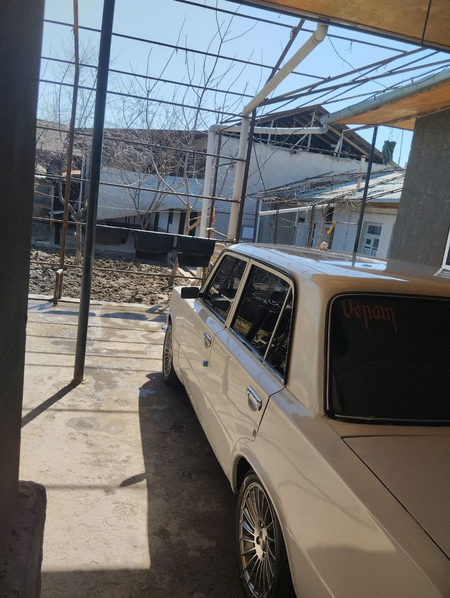 Vaz 2101 rangi oq jiguli 1979yil motor 03 mator