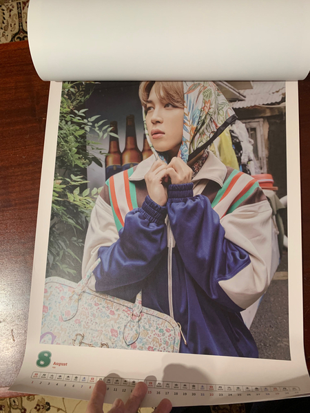 BTS настенный календарь seasons greetings 2021