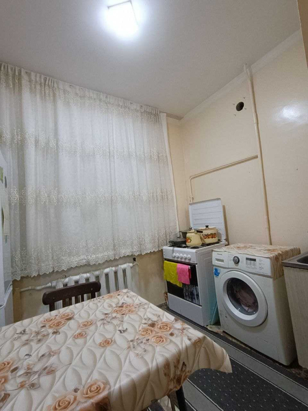 Олмазорда квартира сртилади 0404