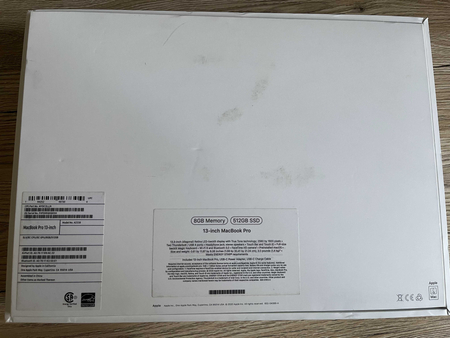 Macbook 13 inch 2020 Space Gray  8 256GB SSD