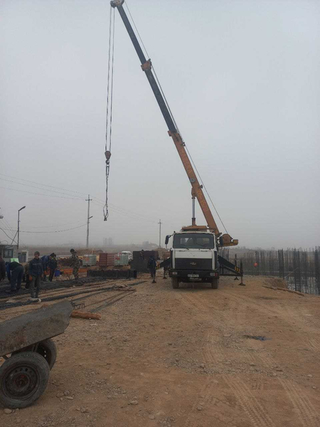 Yevro Maz 2006-yil 21 metrlik 16 tonna kran