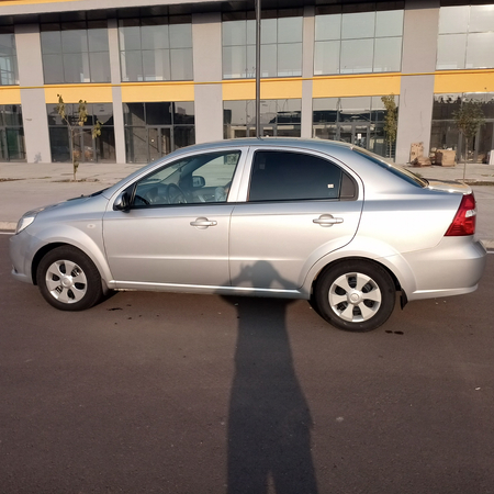 Nexia R3 avto mashinasi sotiladi