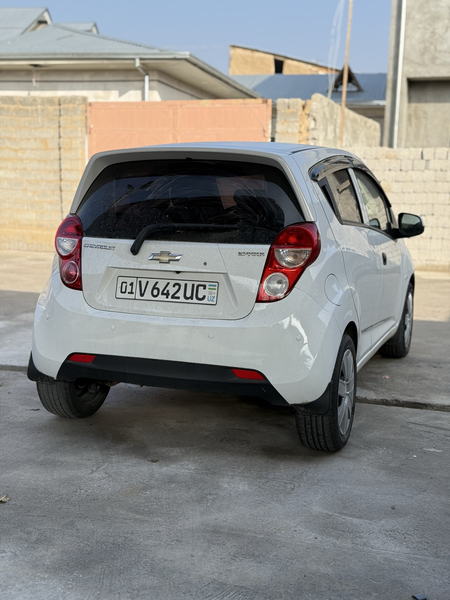 Arenda s vikup Spark Avtomat