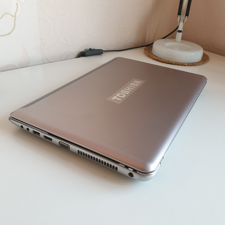 Продам ноутбук Toshiba