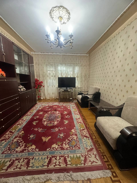 Сдается квпртира 2/2/4 77 серия Буюк Ипак Йули