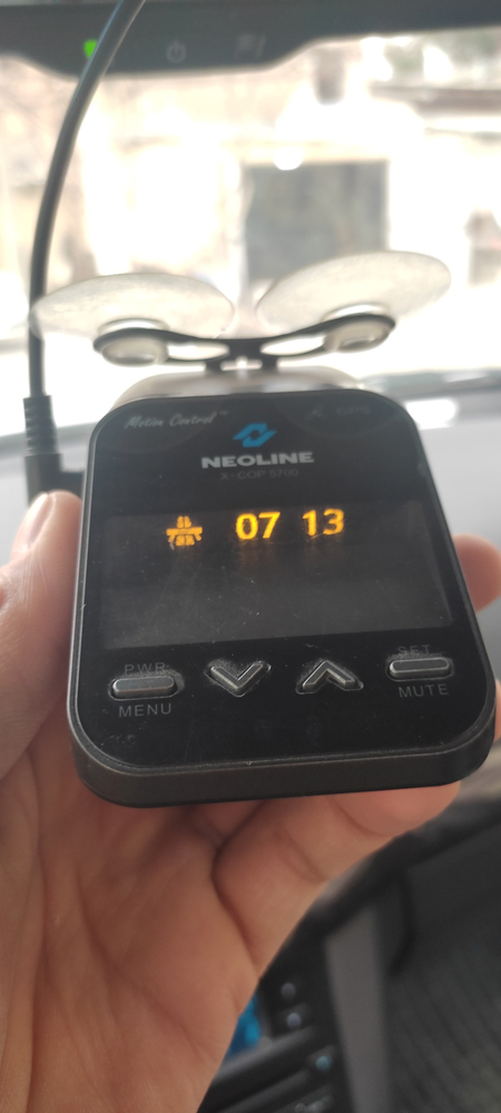 Продаётся антирадар neoline 5700