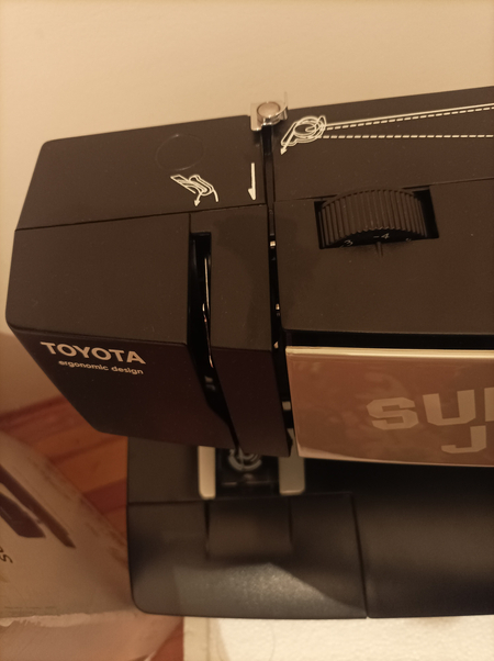 Швейная машинка Toyota Super jeans 15* Tikuv mashinkasi