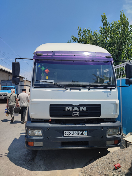 Man cla 18.280 yili 2012  Pretsep yili 2002