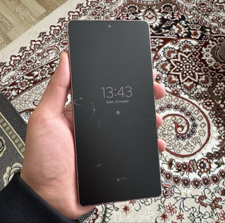 Samsung Not 20 8/256 gb srochno sotiladi