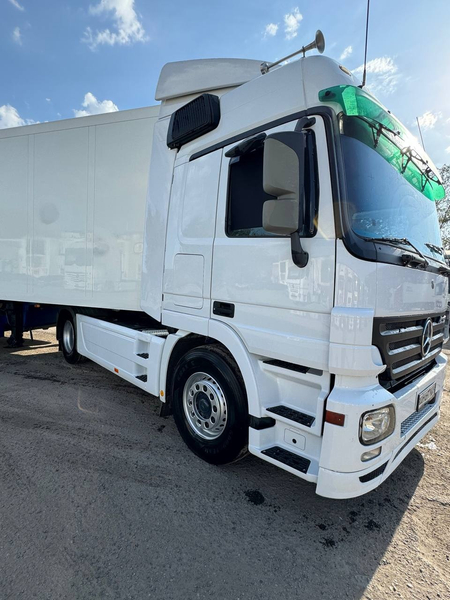 Mercedes Actros 1850 + SCHMITZ реф Сотилади