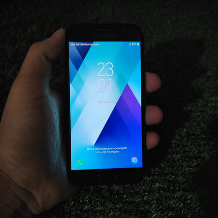 Samsung A3 17 sotiladi