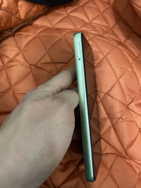 Samsung A14 ideal sotiladi