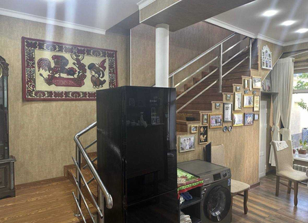 Продается дом в Мирзо Улугбекском районе (Чайхана Салом)