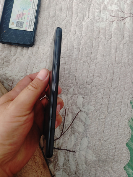 LG V50S 8/256 sotiladi holati 10dan 9