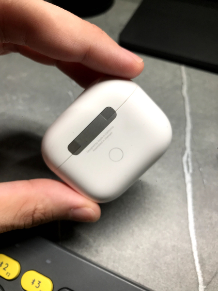 Airpods 3 Case (Idishi) Sotiladi