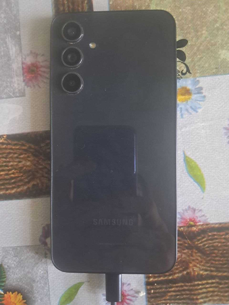 Samsung a 54  qora rang 128 gb karopka dakument bor