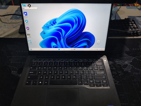 DELL Business Carbon Edition. Core-i7 8-gen SSD 256GB, 16GB DDR4