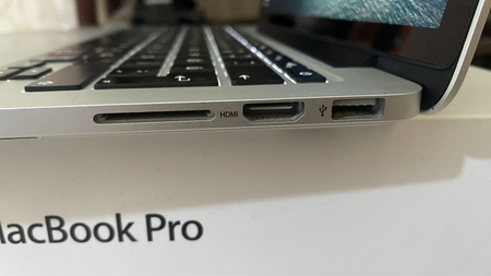 Macbook pro 14 holati yangi. Narxini kelishamiz.