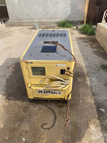 Kipor генератор 15 KVT.