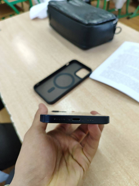 iPhone 12 sotiladi