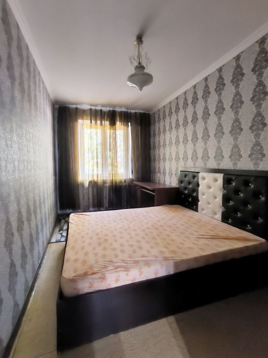 Аренда Чиланзар 5кв  2/1/4 балкон 2*6
