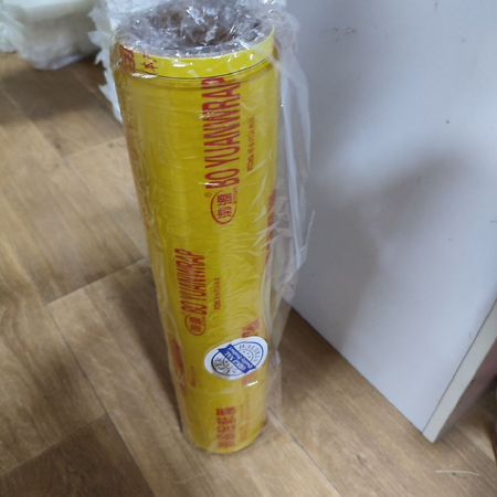 Стрейч большой. Оригинал! 200 м × 45 см.