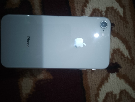 I phone 8 rangi oq