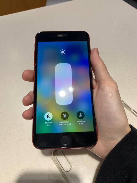 iPhone 8 plus product red ideal