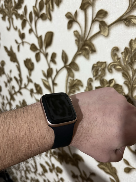 Apple watch 4/44 ideal