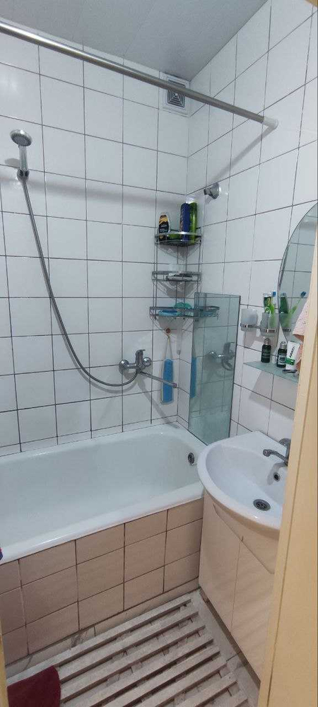 Продаю Квартиру. на Хумоюн . евро ремонт.