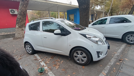 Srochno sotiladi Spark Avtomat