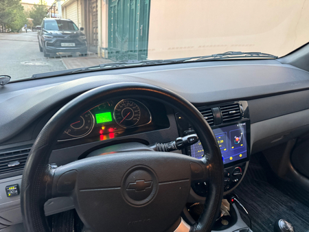 Lacetti sotiladi