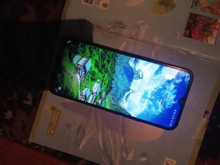 Telefon sotiladi